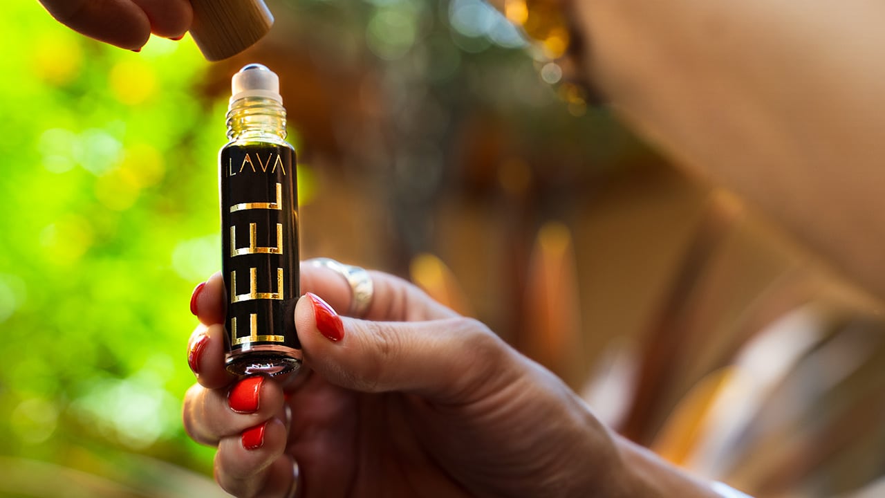 Feel Cannabinoid + Essential Oil Roll On - iLAVA